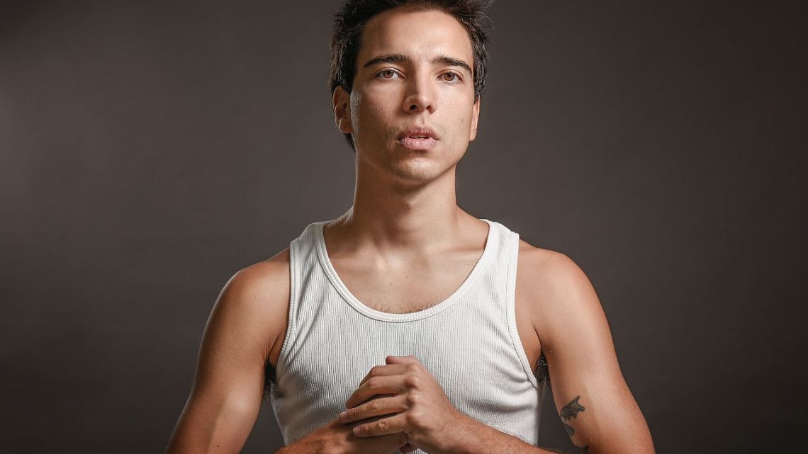 El estreno de A.K.A. representan un desafío doble para Lucas Pose | Perfil