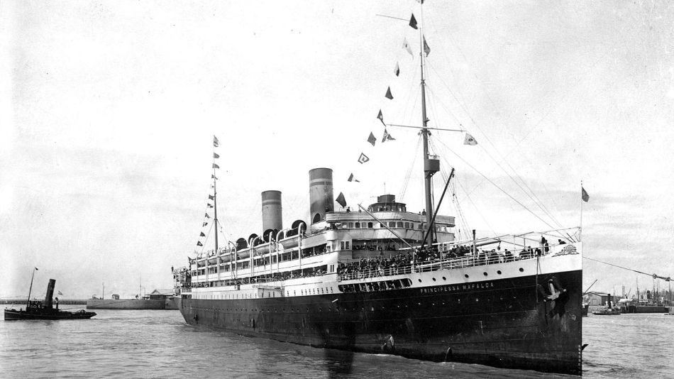Qué pasó con el "Titanic" italiano que traería a la familia del Papa a ...