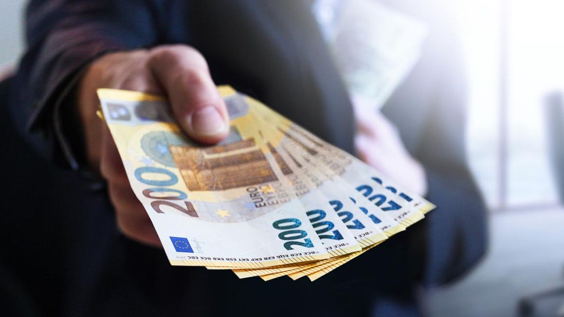 Euro Blue Hoy El Minuto A Minuto De La Cotizaci n De Este Lunes 11 De Euro Blue Hoy El Minuto A Minuto De La Cotizaci n De Este Lunes 11 De