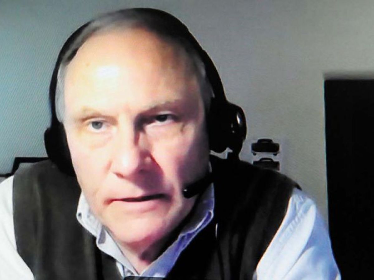 David Card: "Mucha gente está retrasando su entrada en el mercado laboral" | Radio Perfil