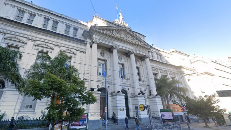 Canje de bonos: cómo impactó en el mercado el visto bueno de la UBA ...