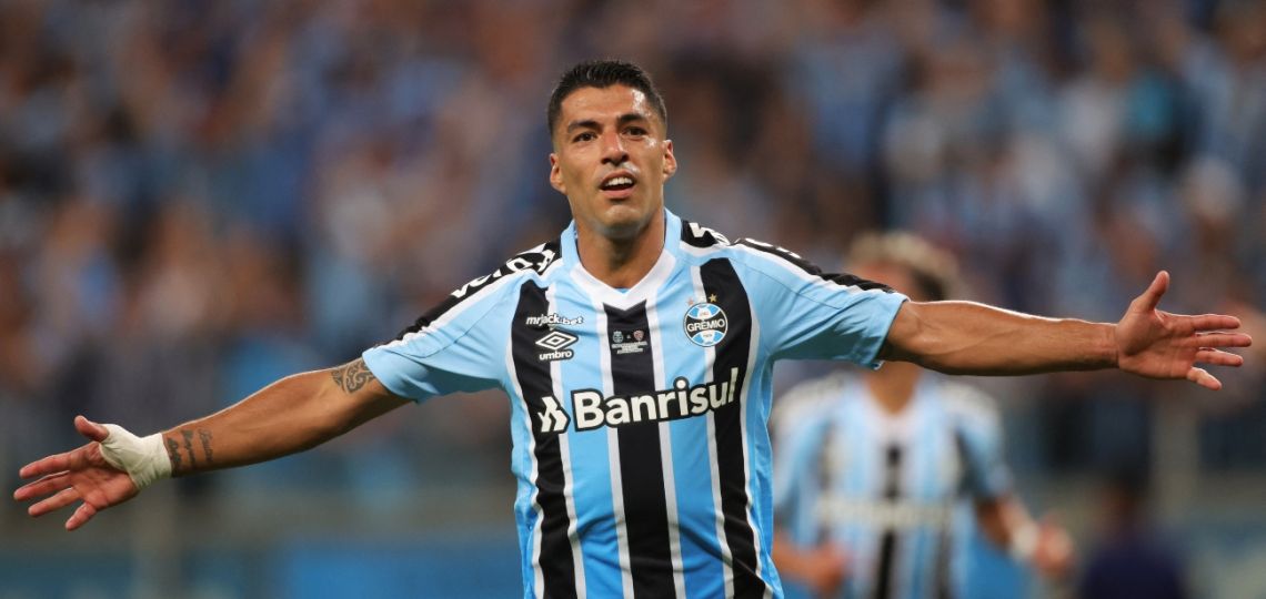 'Suárezmania' in Brazil as Uruguayan shines at Grêmio | Buenos Aires Times