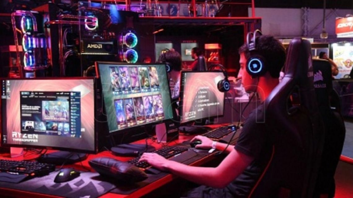 Gaming: cada vez más marcas de lujo posan sus ojos en este sector | Canal E