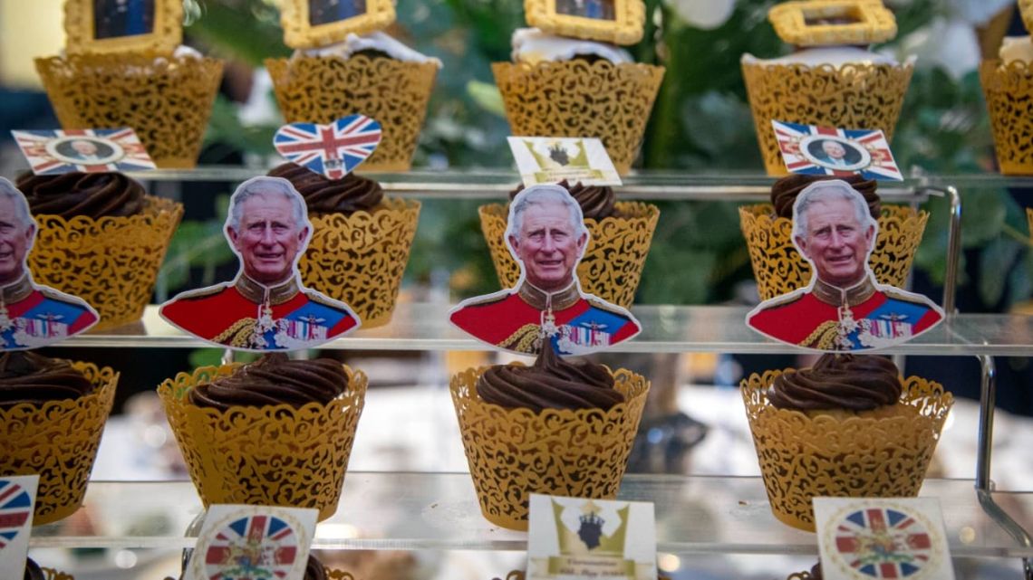 The coronation of Carlos III was also experienced in Buenos Aires: beer ...