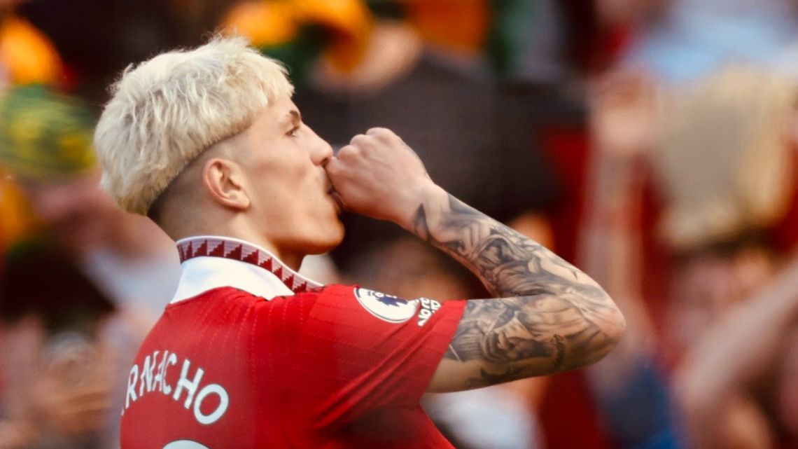Gol y tierno festejo de Garnacho en la victoria del Manchester United | 442