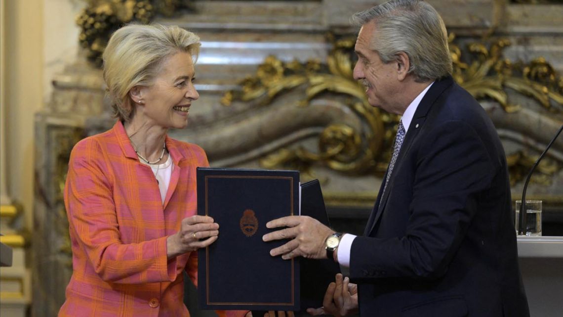 Alberto Fernández recibió a la titular de la Comisión Europea tras las ...