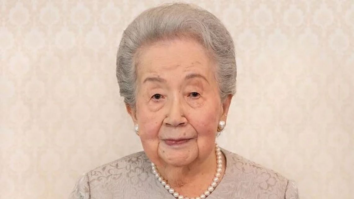 Abuela activa y fan del beisbol: Yuriko, la princesa japonesa que ...