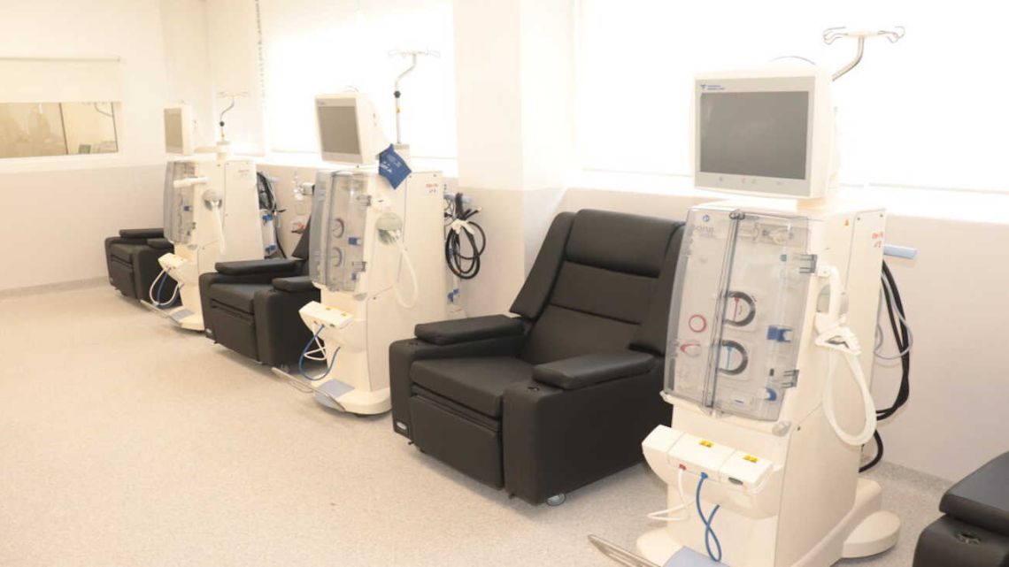 El Hospital Dr. Juan A. Fernández inauguró una nueva sala de diálisis ...