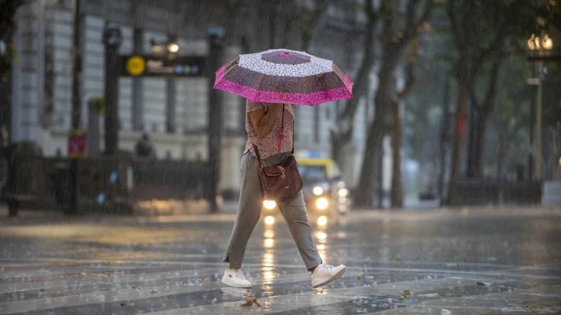 Hasta cuándo va a llover en CABA y dónde rigen alertas | Perfil