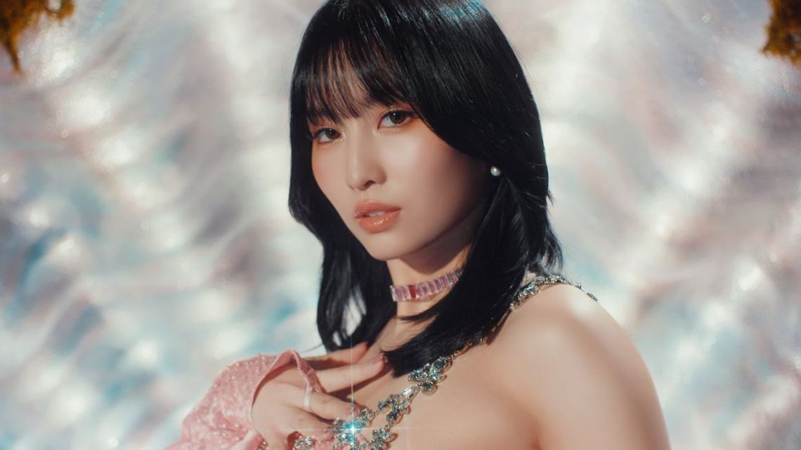 MISAMO lanzó el sugerente teaser de Momo para "Do Not Touch" y la red ...