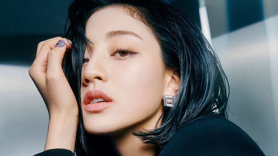 Jihyo, líder de TWICE, habló de su álbum debut solista ZONE: "Puse ...