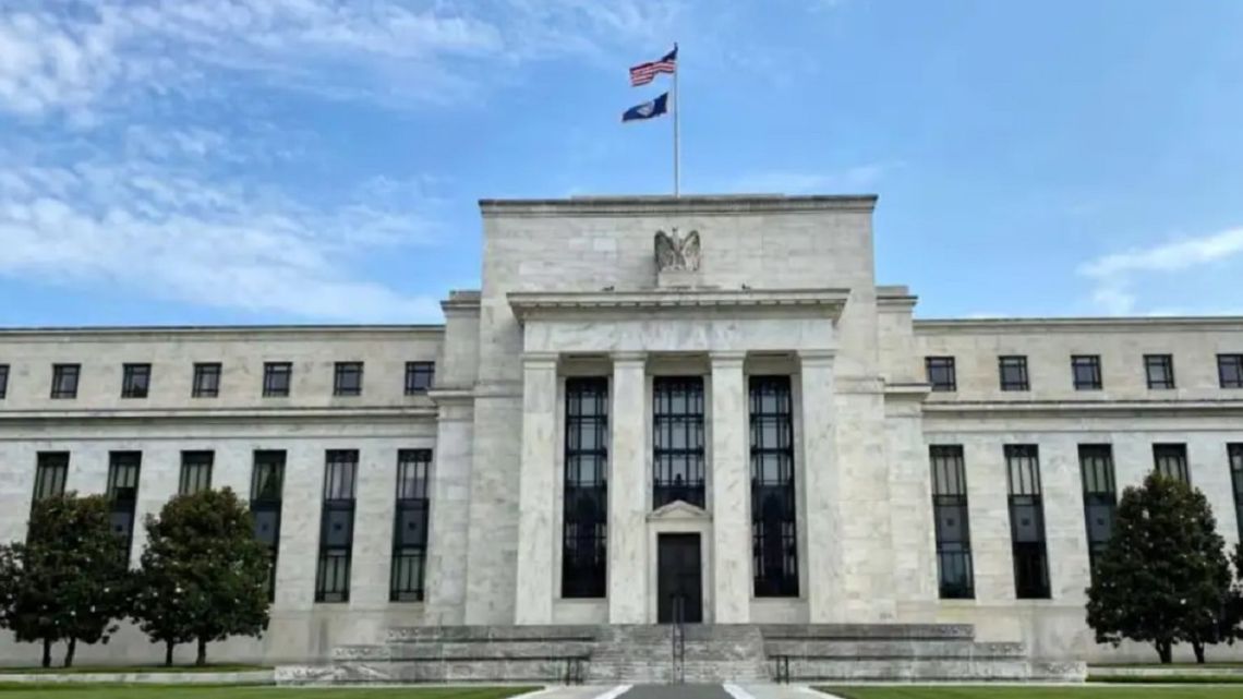 El mercado reacciona positivamente a la suba de tasas de la FED | Canal E