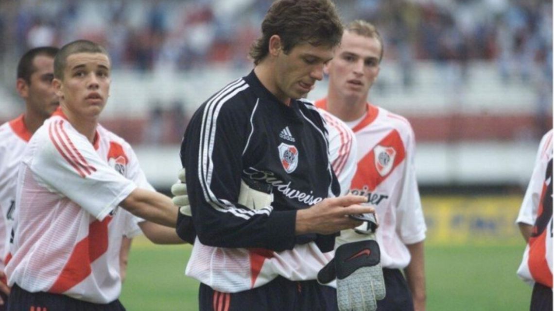 El día que Martín Demichelis atajó en River contra Racing y que terminó ...