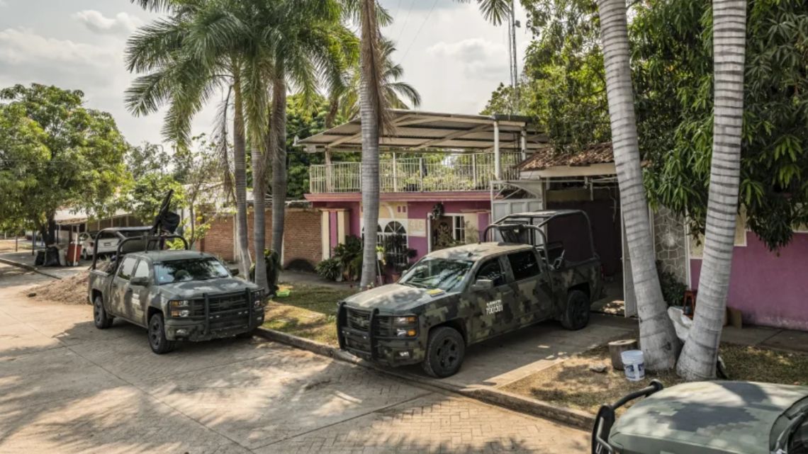 Las temibles camionetas "monstruo" de los narcos mexicanos | Perfil