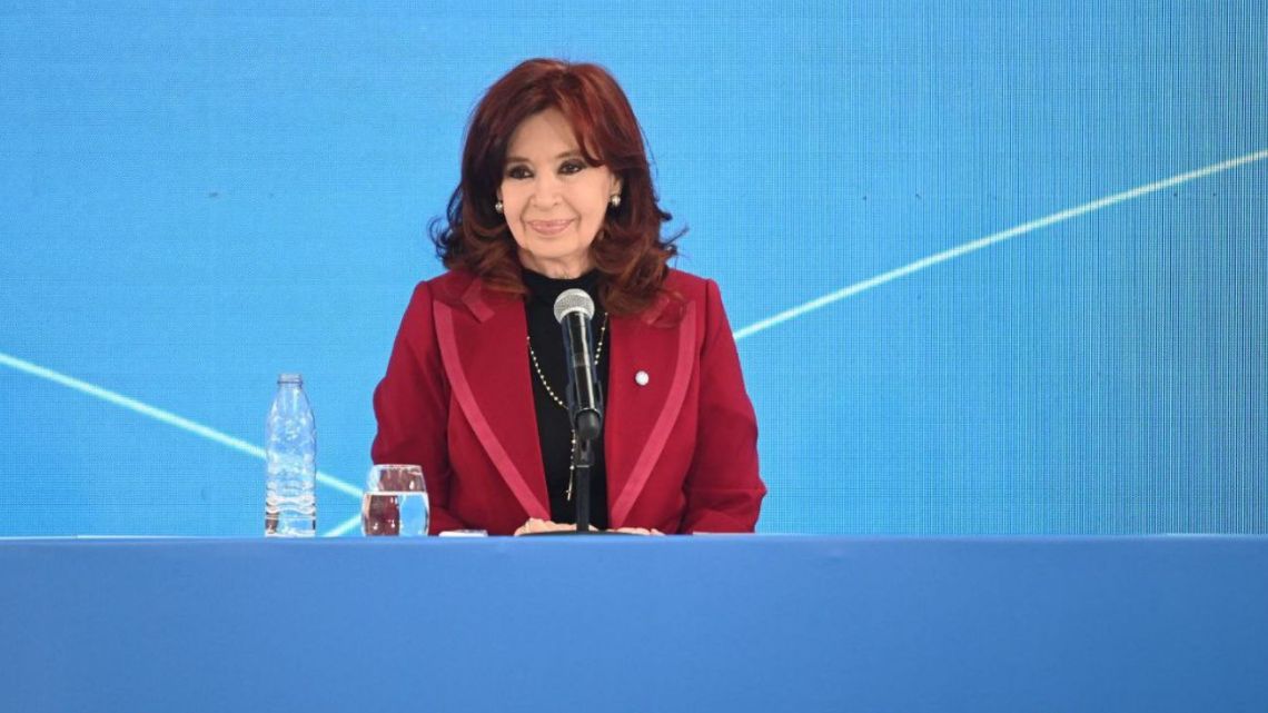 Cristina Kirchner mantiene silencio y analiza el nuevo mapa electoral ...