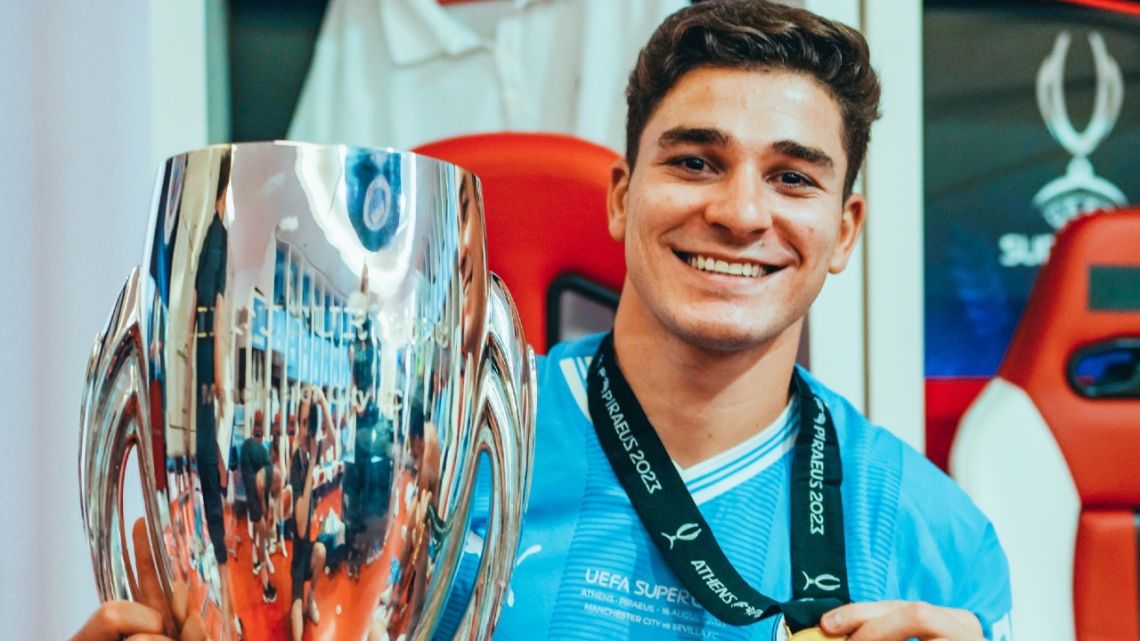 El Récord Que Alcanzó Julián Álvarez Tras Consagrarse Con La Supercopa
