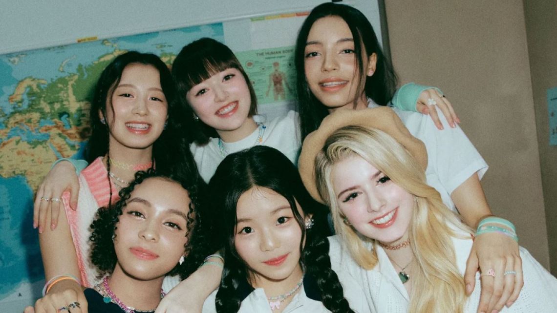 Conocé a VCHA, el nuevo grupo femenino de K-pop elegido en un programa de supervivencia, y su ...