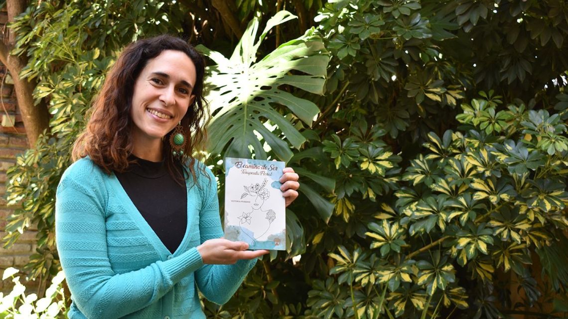 Victoria Fiorenzi presenta su primer libro titulado "El Camino de Ser ...