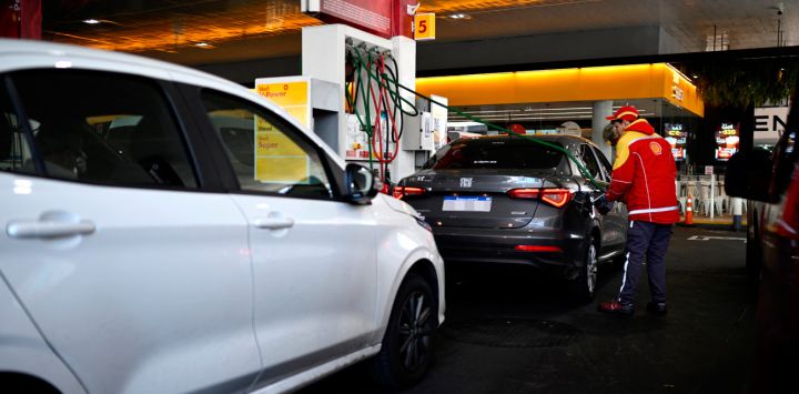 Massa says Argentina will freezes fuel levies until February 2024 ...