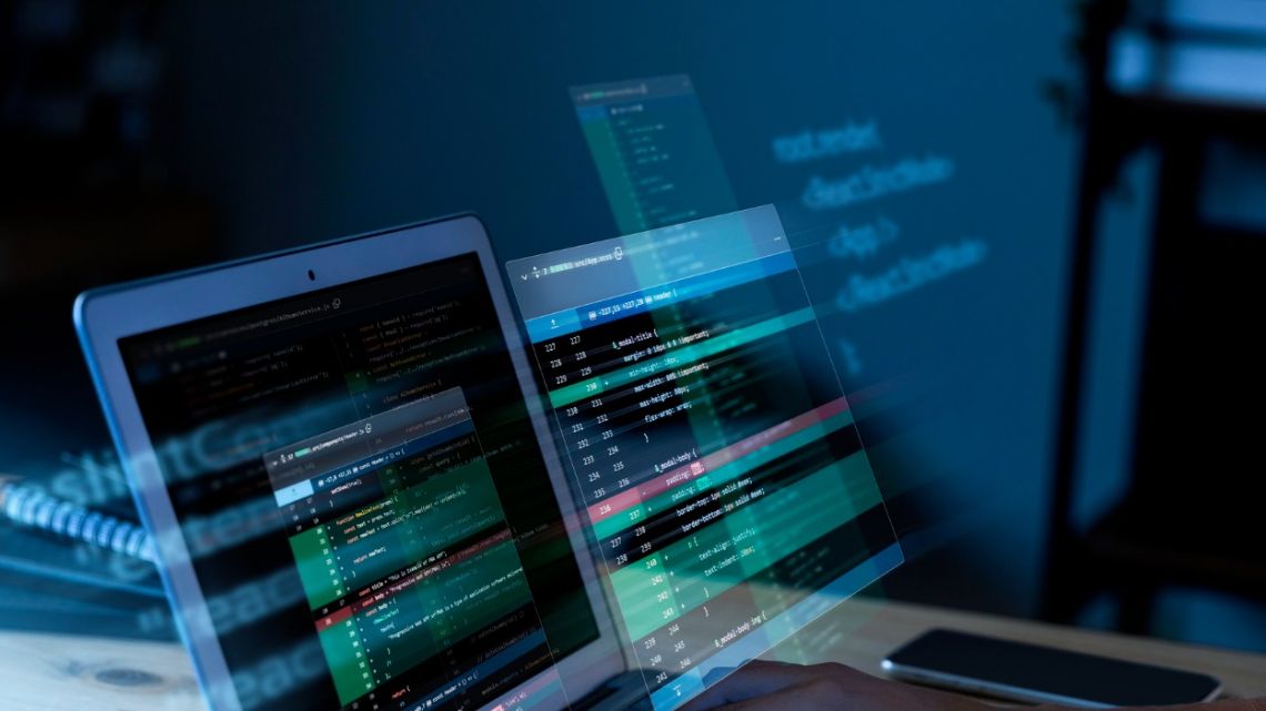 Un proyecto de innovación en software e informática trabaja en ...