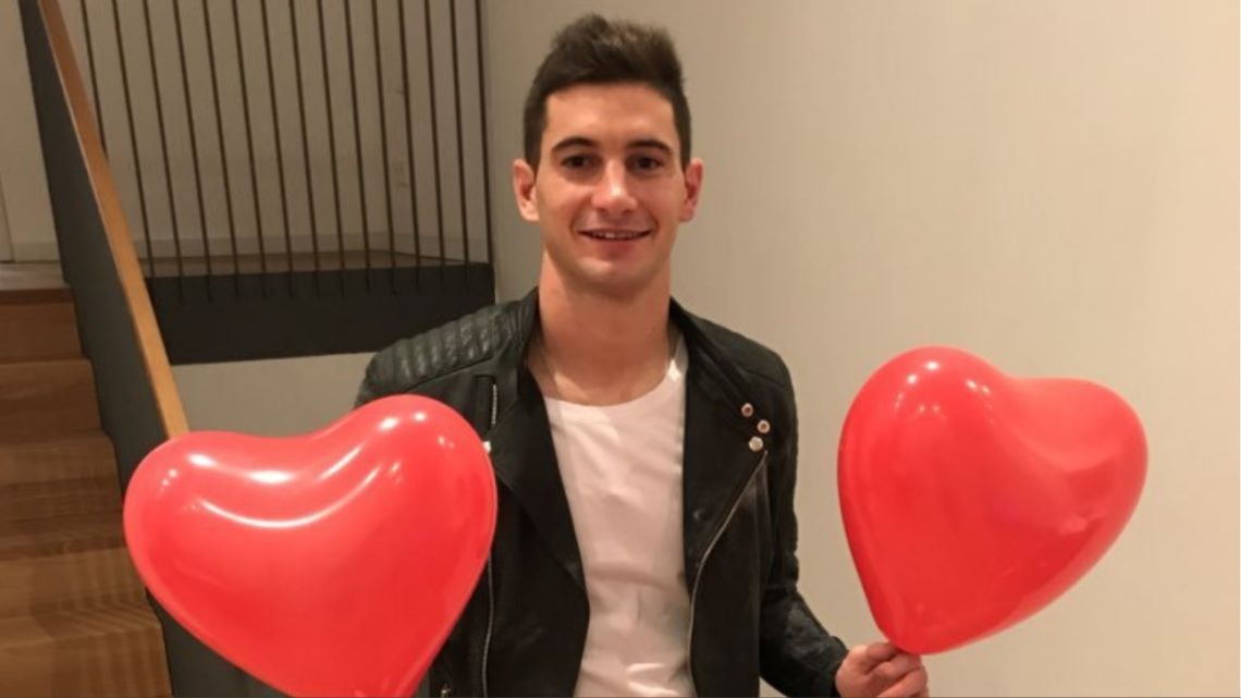 Tras decirle que no a River, Alario fue presentado como nuevo jugador ...