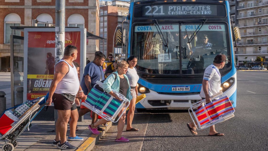 Mar del Plata no tan feliz: la UTA inició un paro por tiempo indeterminado | Perfil