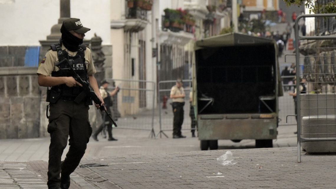 La violencia narco en Ecuador dejó al menos 10 muertos | Perfil