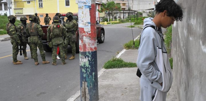 Ecuador’s ‘armed conflict’ against drug cartels explodes into violence ...