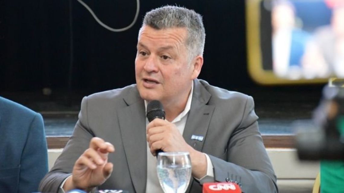 Un ministro de Quintela cruzó a Milei: "Replica una noticia imprecisa y ...