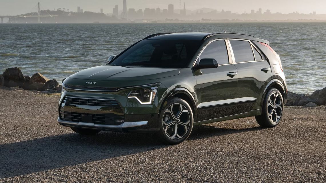 Kia exhibe el nuevo Niro HEV en Costa Esmeralda | Parabrisas