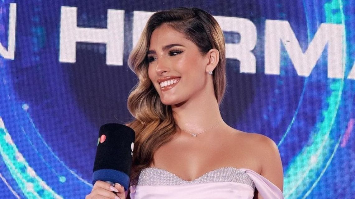 Julieta Poggio combinó a la perfección dos looks que son tendencia ...