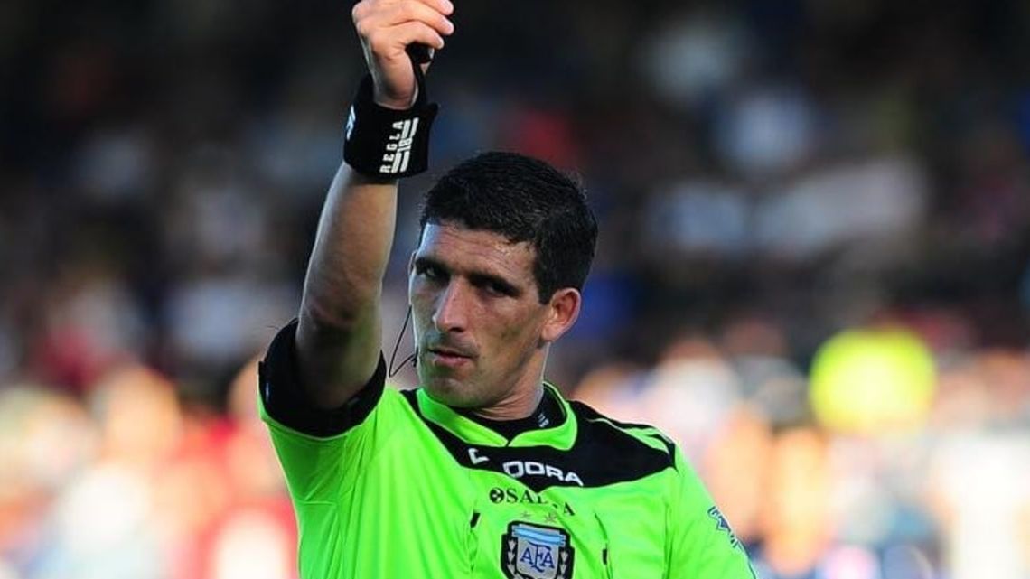 La curiosa solución que encontró el árbitro Andrés Merlos para combatir ...