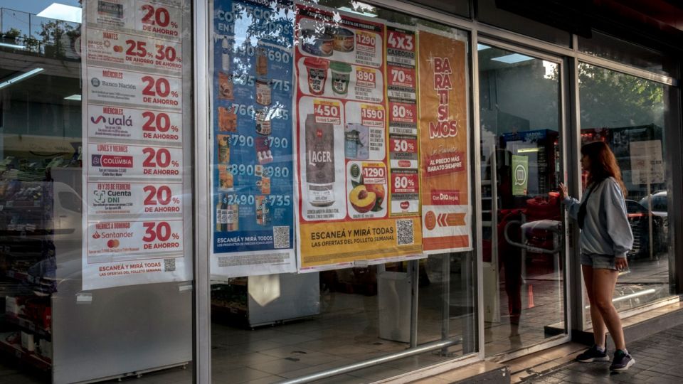 Milei, Caputo hail ‘deceleration’ as annual inflation rate exceeds 250% ...