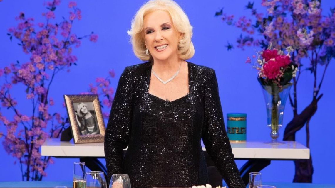 Un set de rosas rojas con una exótica fragancia, el especial regalo que ...