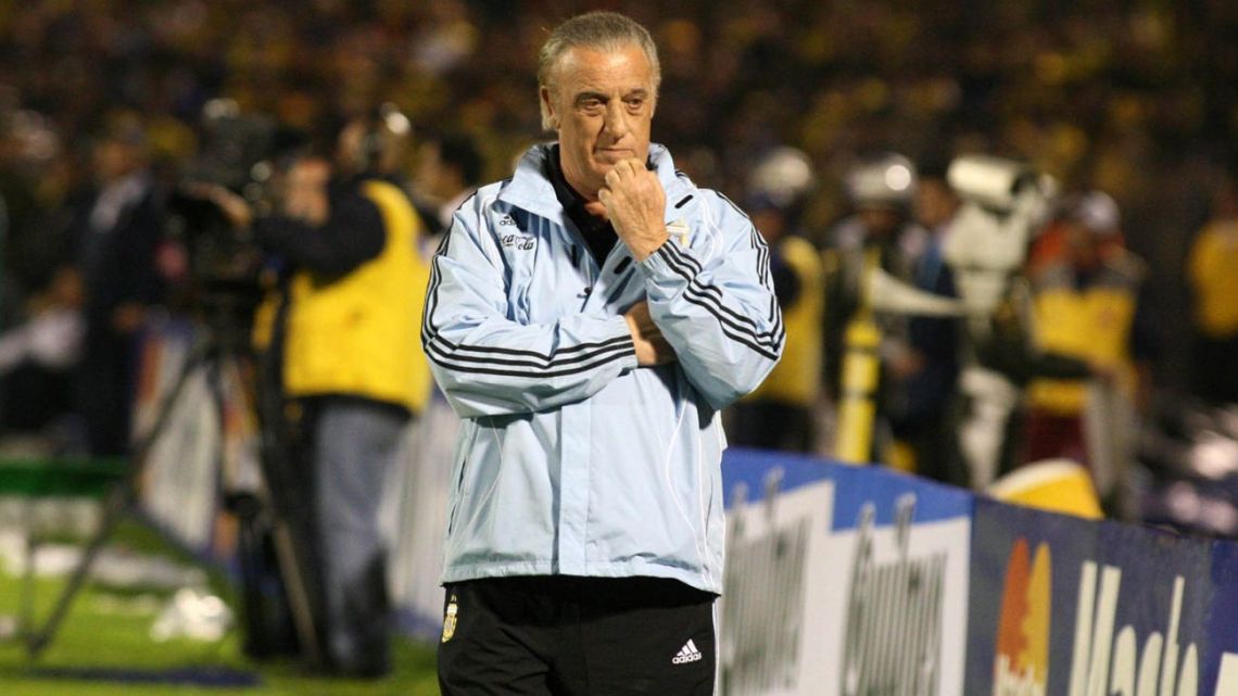 El Coco Basile habló de la "camarilla" en la Selección: "Había un ...