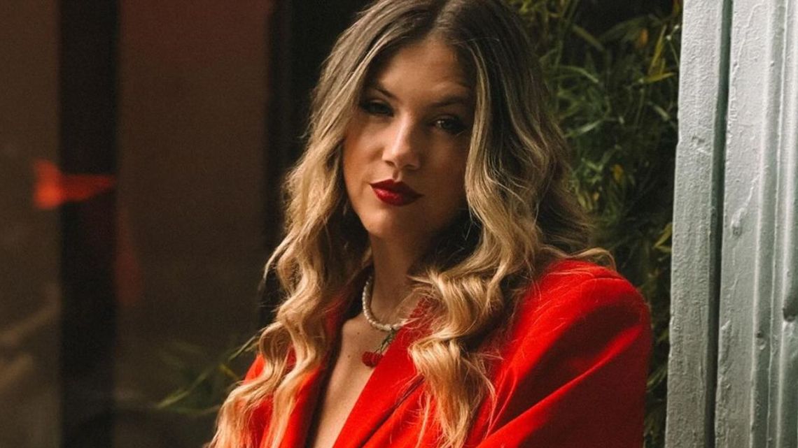 Stephanie Demner fue acusada de estafadora por ofrecer un tour a Disney ...