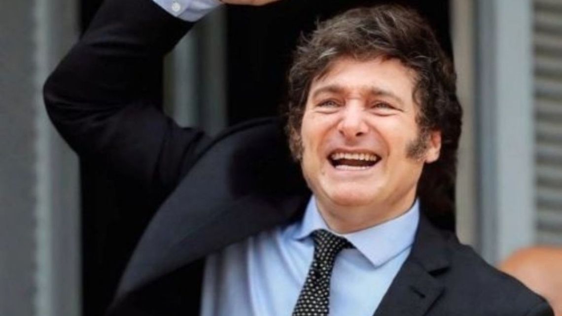 Javier Milei publicó una foto retro de cuando era arquero | Caras