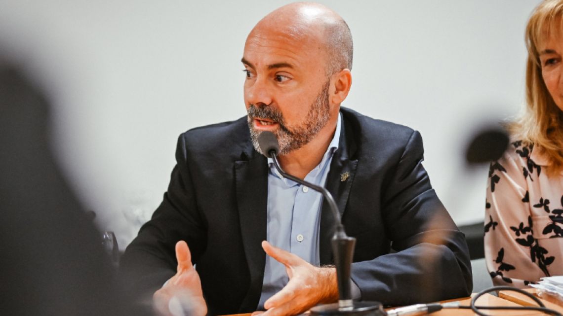 “En los próximos meses se verán los resultados en la Municipalidad ...