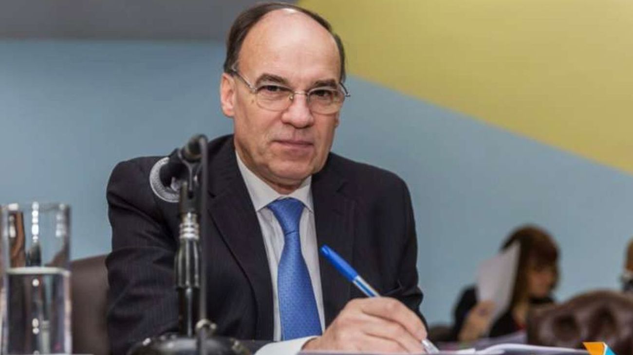 Pablo Blanco (senador UCR): "Espero que el jueves se apruebe el financiamiento educativo y el ...