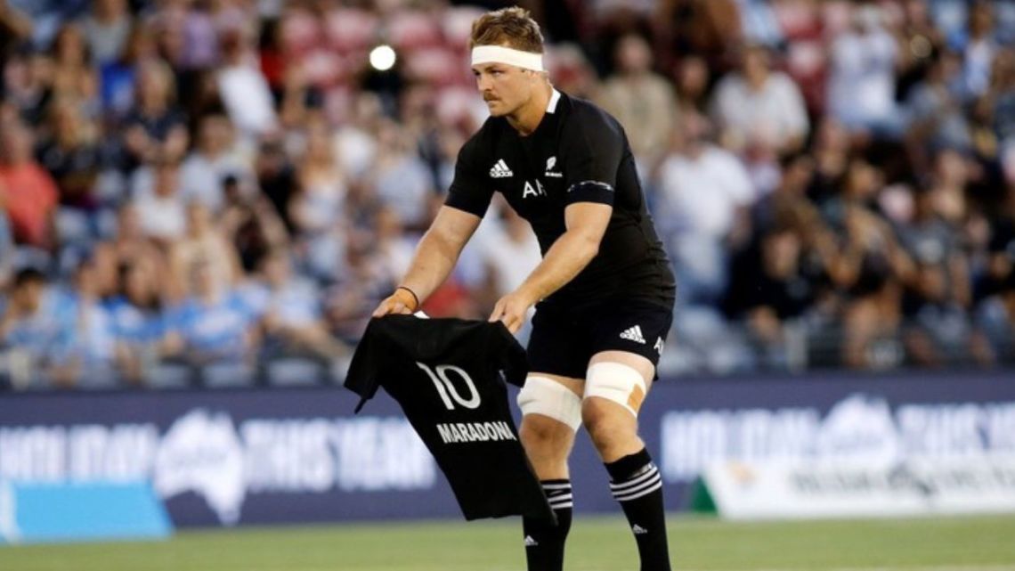 Se retira Sam Cane, el capitán de los All Blacks que homenajeó a Diego ...