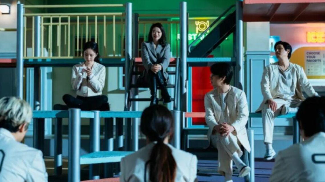 "The 8 Show" está entre lo más visto de Netflix y promete ser un hit ...