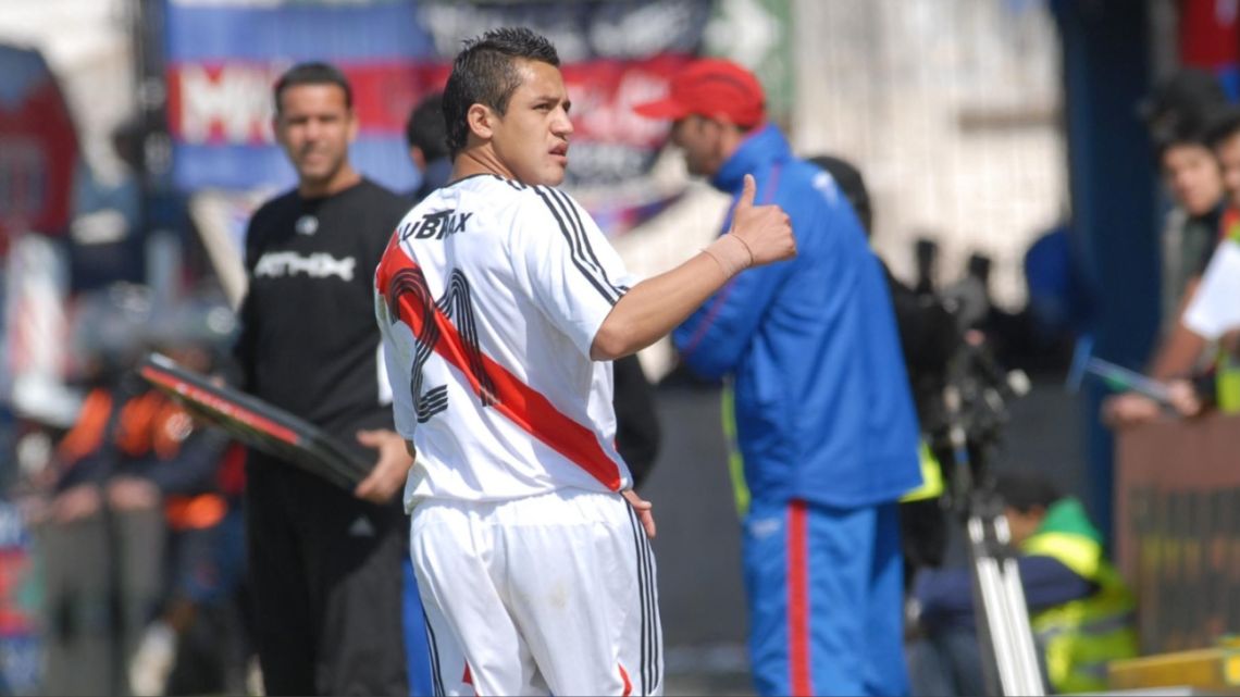 River se queda con las ganas: Alexis Sánchez continuará su carrera en ...