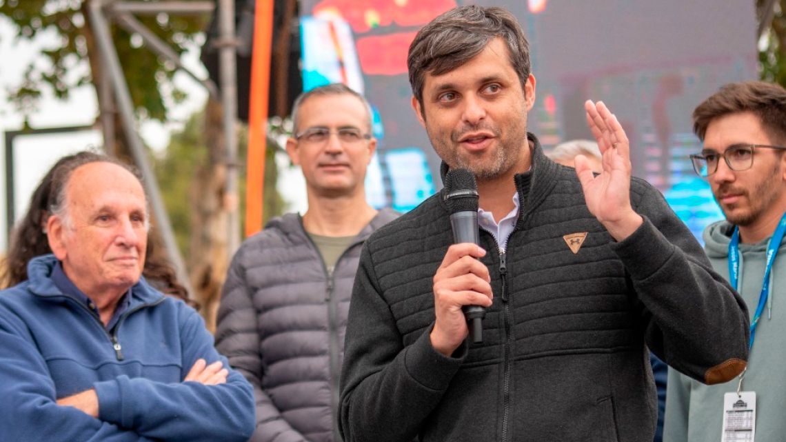 Federico Zárate el intendente “modelo de Milei”: eliminó 59 tasas ...