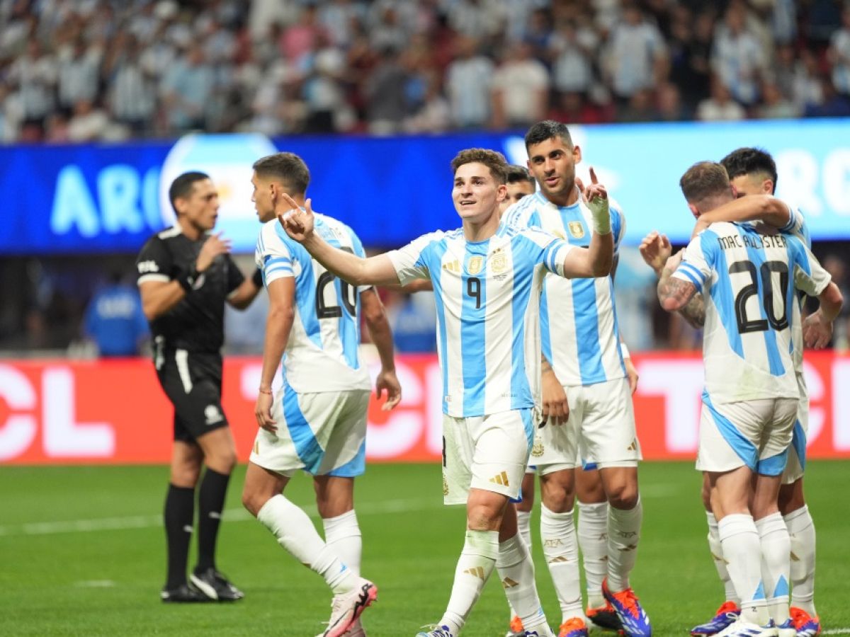 Julián Álvarez quebró un récord de Diego Armando Maradona en la Copa América | Radio Perfil