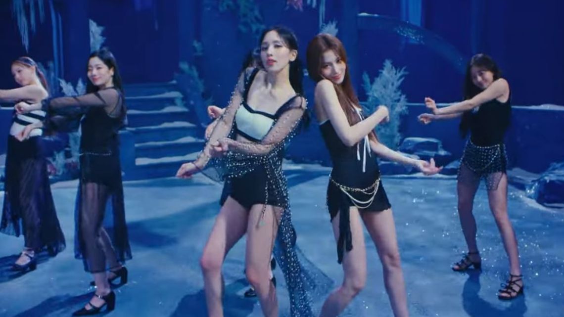 TWICE lanzó el encantador video de "DIVE", single de su nuevo álbum ...