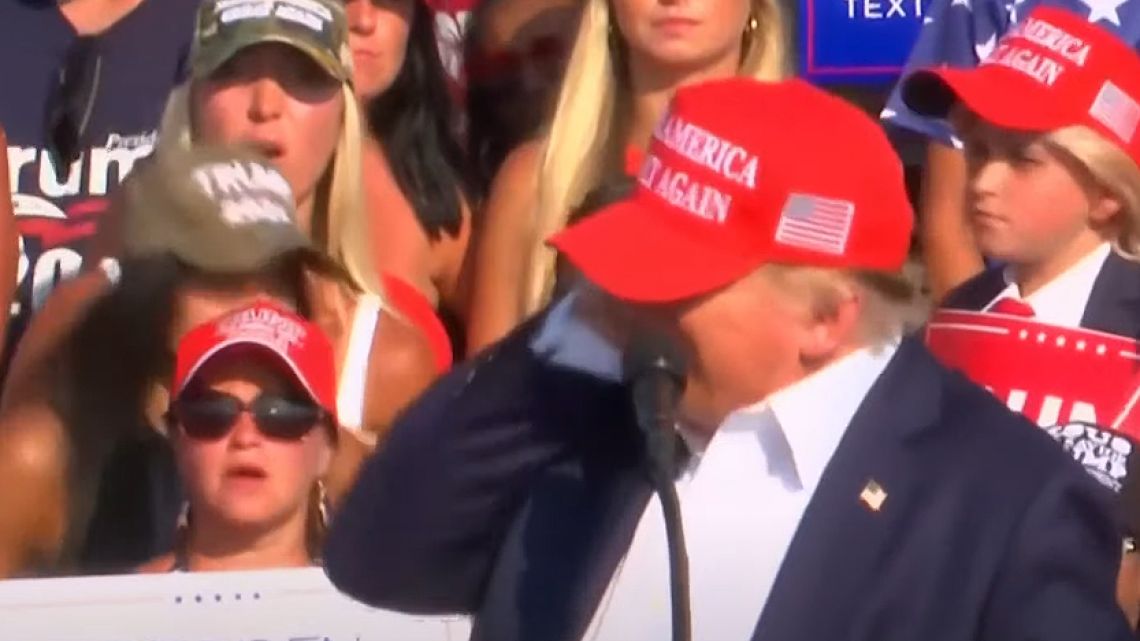 Video: así fue el dramático momento en que atacaban a tiros a Donald ...
