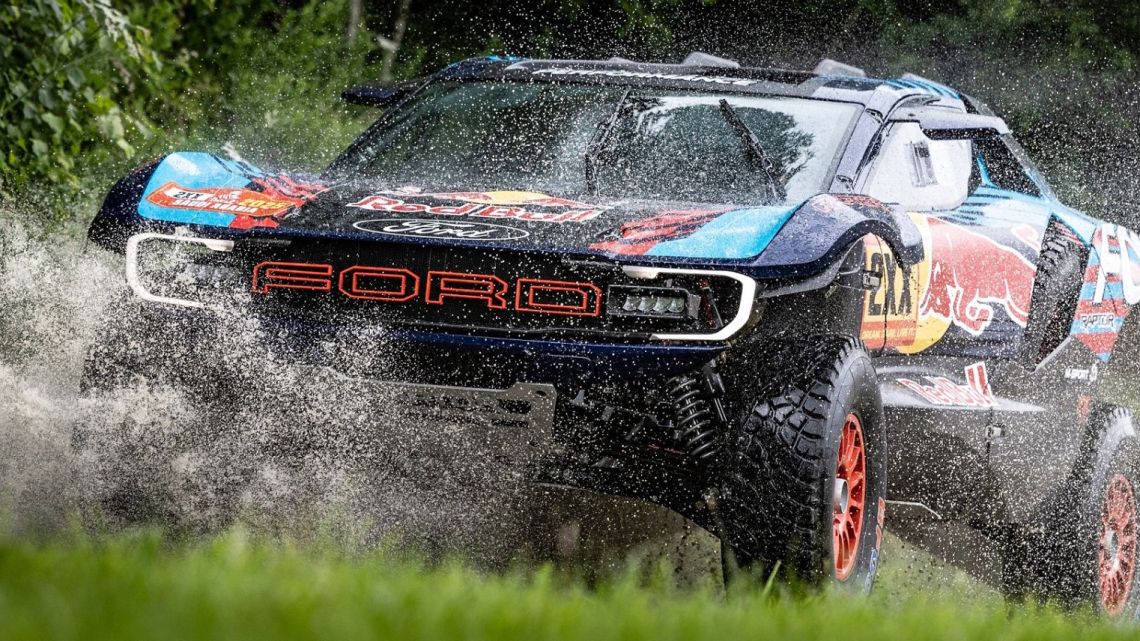 ¿Cómo es la Ford Raptor que competirá en el Dakar? | Parabrisas