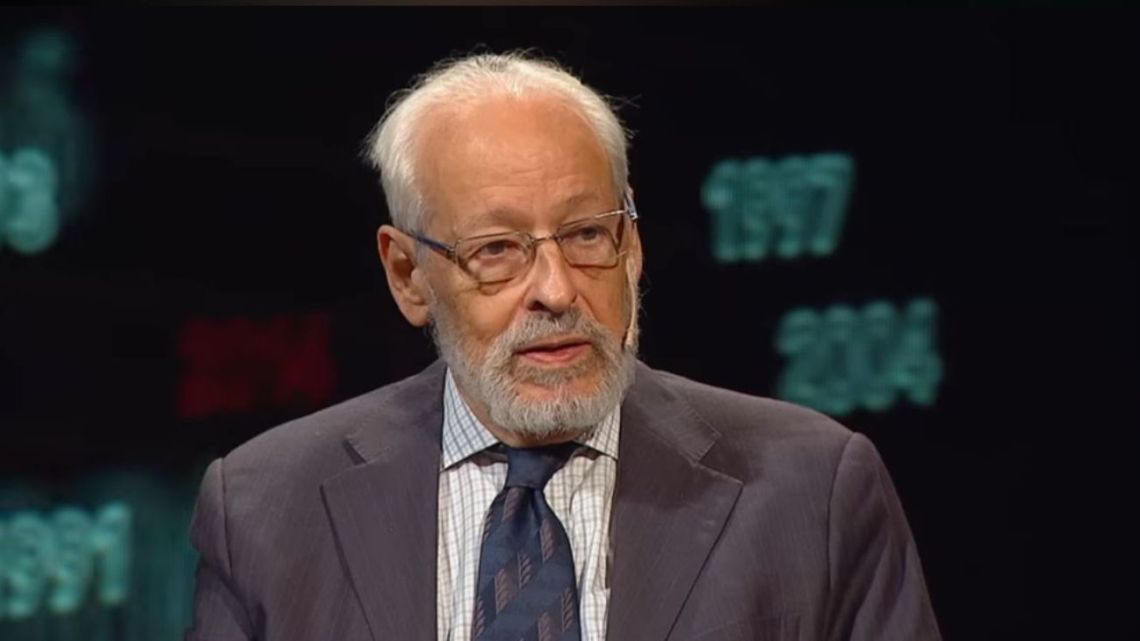 Horacio Verbitsky: "Alguien está extorsionando al Presidente con ...