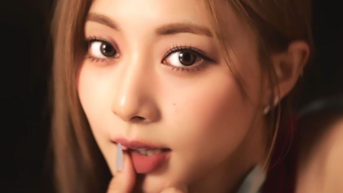 Tzuyu, del grupo TWICE, anunció su lanzamiento en solitario con el álbum "abouTZU" | Exitoina