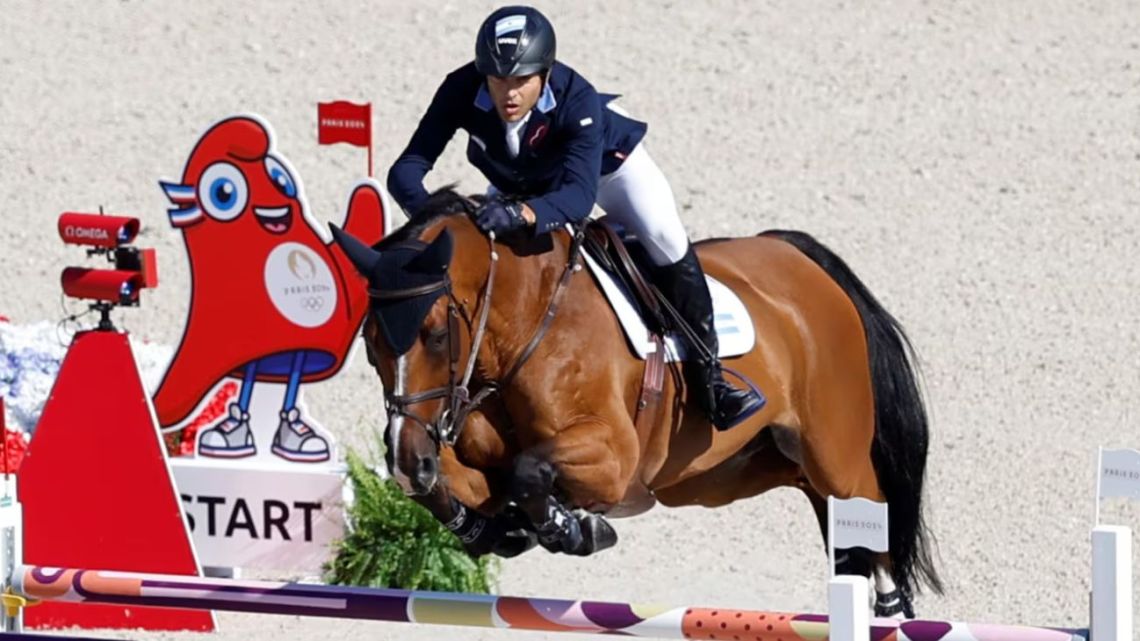 José María Larocca clasificó a la final de equitación en París 2024 ...